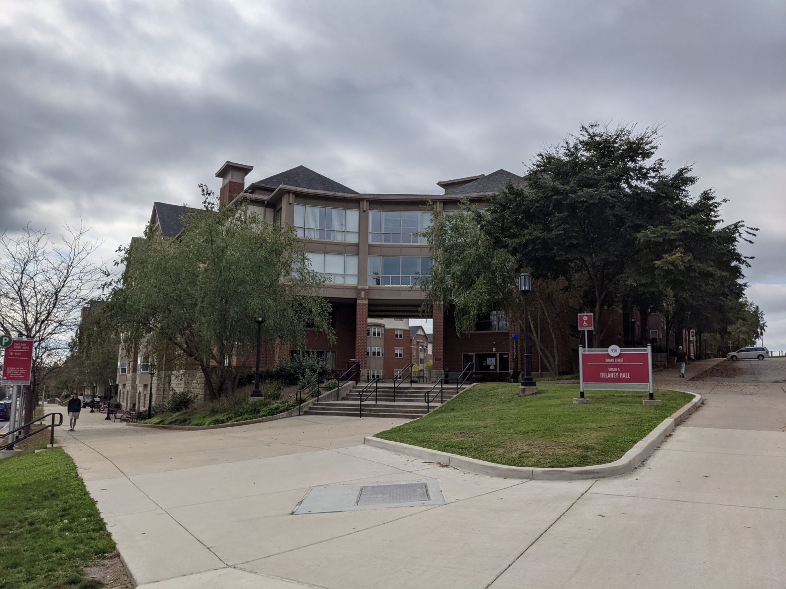 Building Better Living Learning Communities in Student Housing - ROCKiT ...